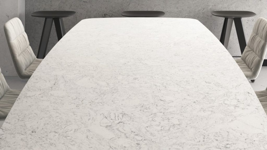 Obsidiana Volcano Cloud